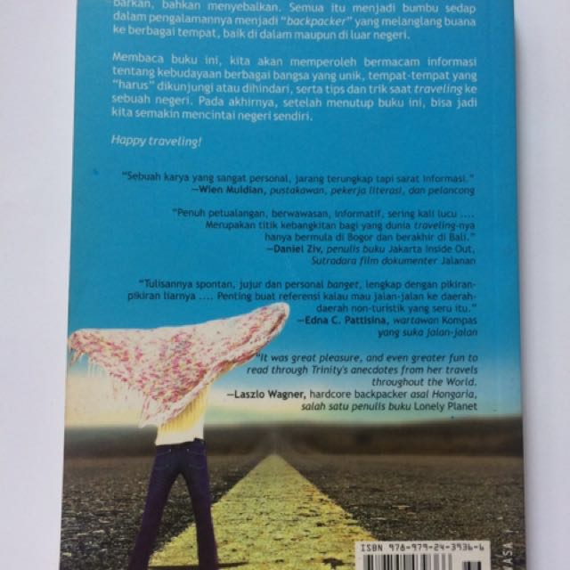 Novel The Naked Traveler Buku Alat Tulis Buku Di Carousell