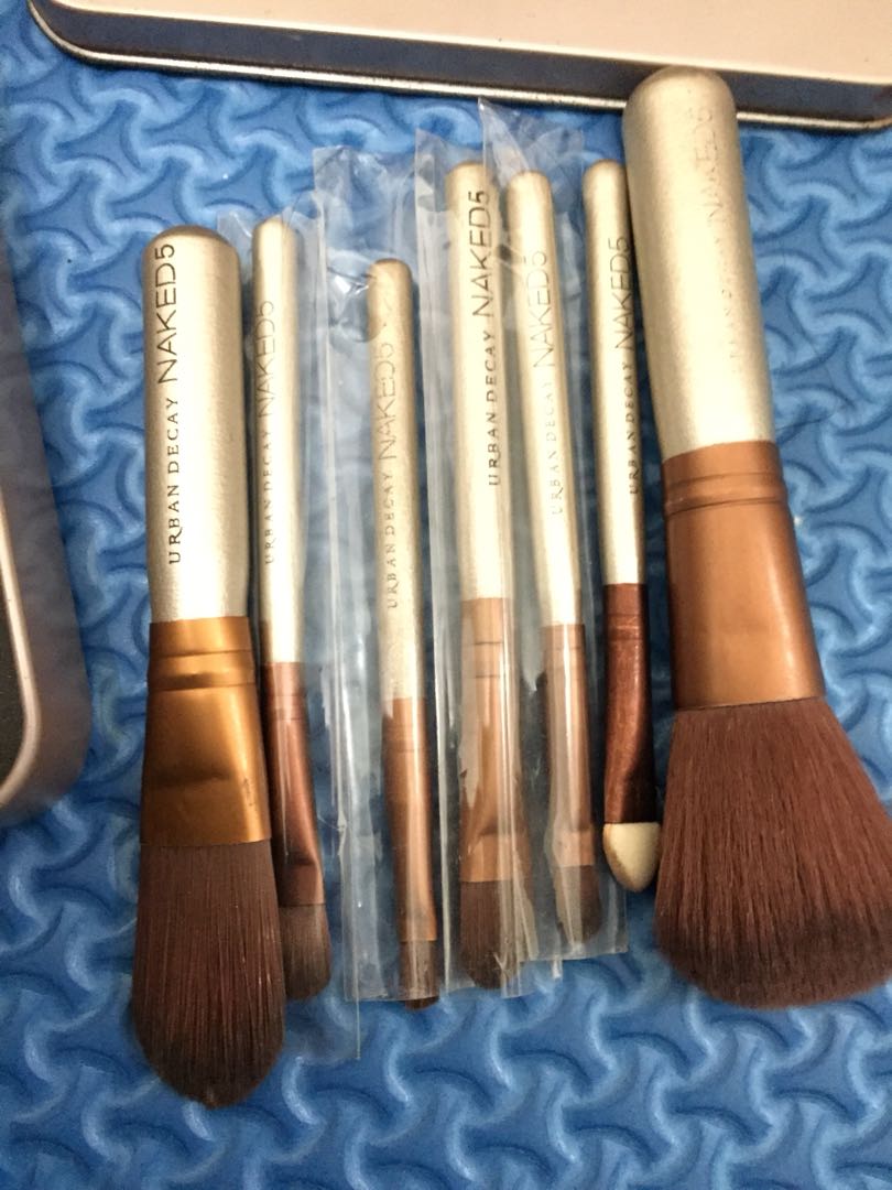 Brush NAKED 5 Kesehatan Kecantikan Rias Wajah Di Carousell