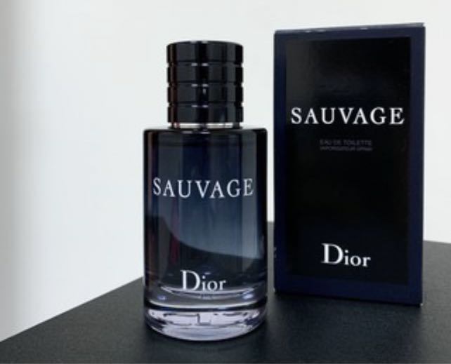 Dior SAUVAGE 野曠之心 美妝保養 香體噴霧在旋轉拍賣