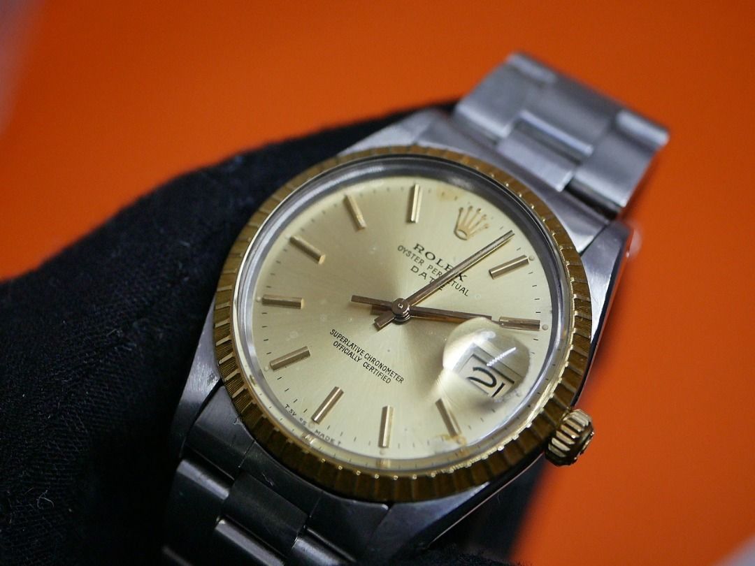 Rolex Oyster Perpetual Yellow Gold Bezel Reference 15053 Quick Set