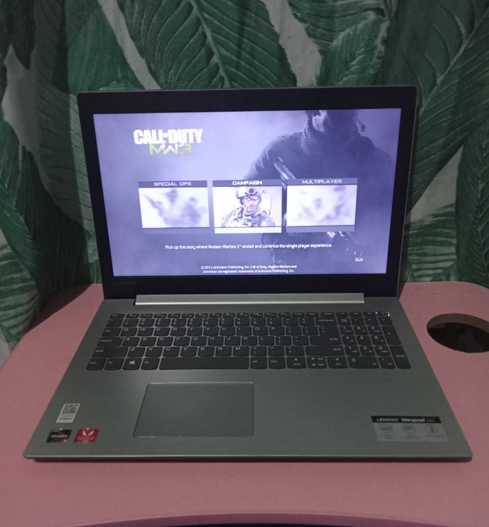 Laptop Lenovo 330 AMD Ryzen 5 2500U W Radeon Vega Mobile GFX 8CPUs 2
