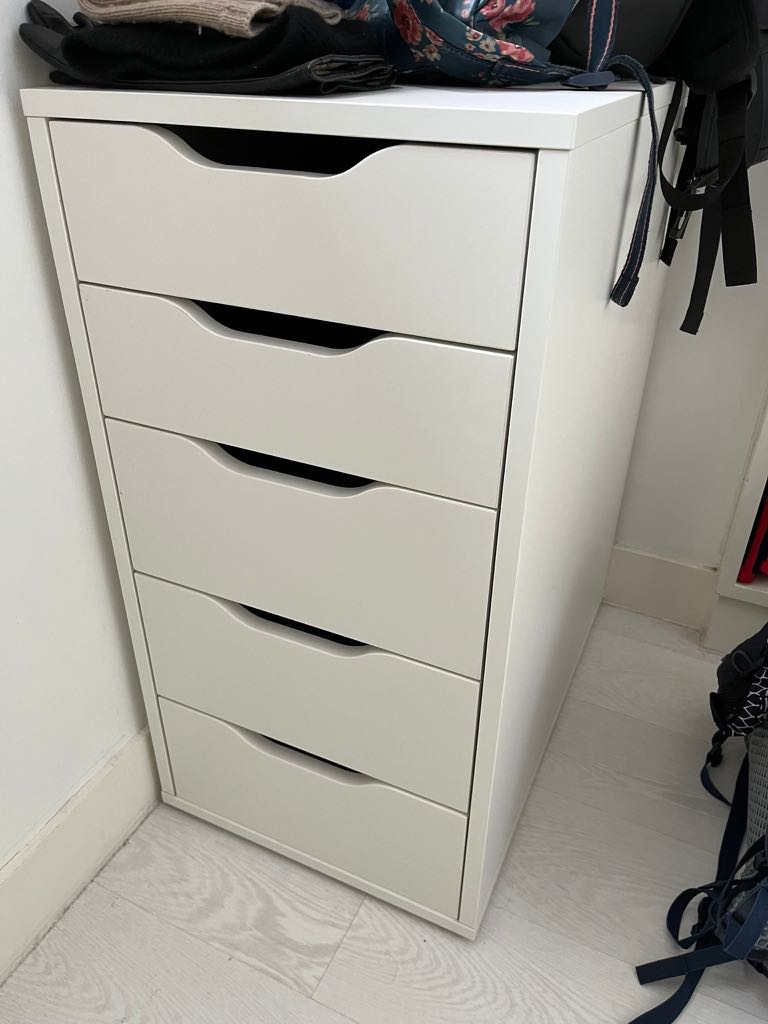 IKEA drawer cabinet ALEX 傢俬家居 傢俬 書櫃櫃子及架 Carousell