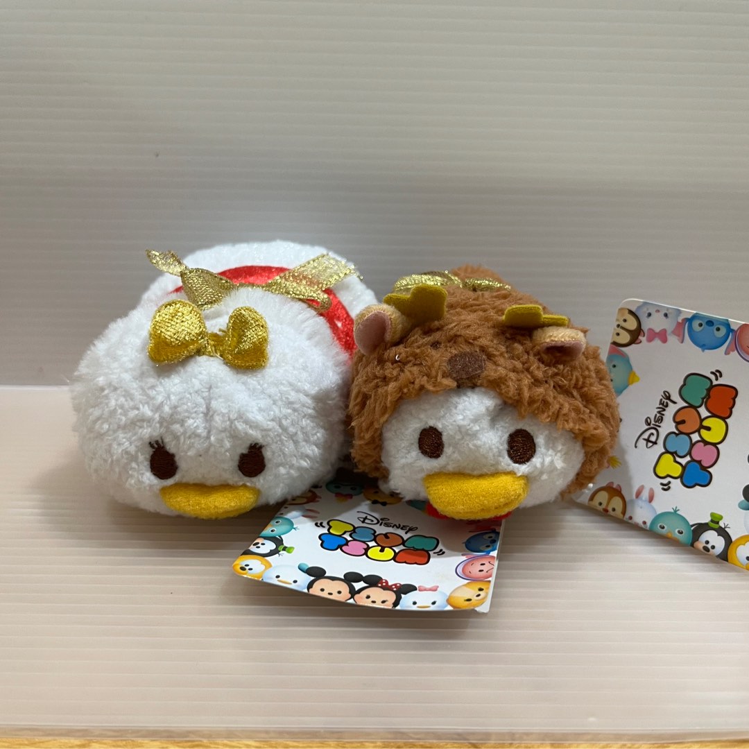 日本 迪士尼 tsum tsum 唐老鴨 黛絲 2隻一組販售 聖誕 禮物 限定麋鹿 哩哩扣扣 其他在旋轉拍賣