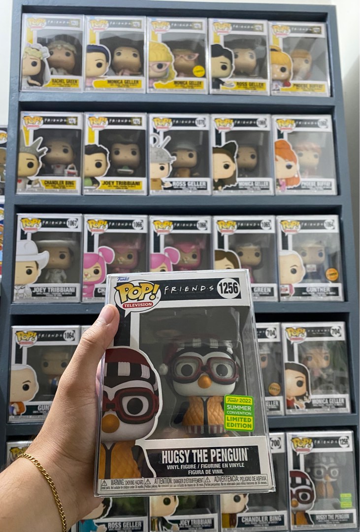 Friends Hugsy The Penguin Summer Convention Shared Funko Pop
