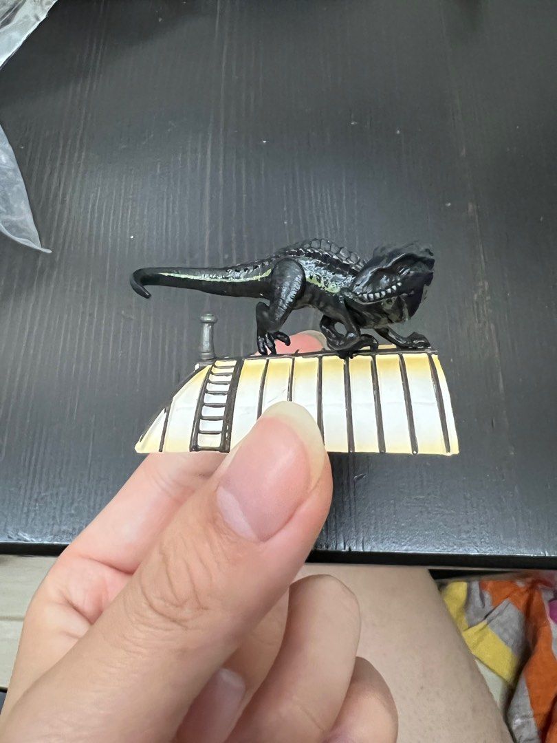 日本限定 全新 Takara Tomy 侏羅紀公園 世界恐龍扭蛋 暴龍 速龍 棘龍 南方巨獸龍 鐮刀龍 野蠻盜龍 異特龍 火盜龍 雙脊龍
