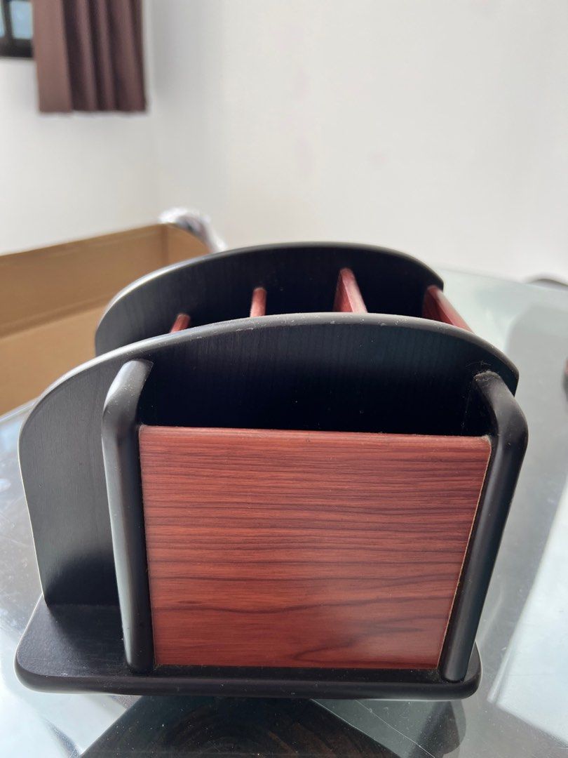 Rotatable Remote Control Holder Holds Multiple Remotes Furniture