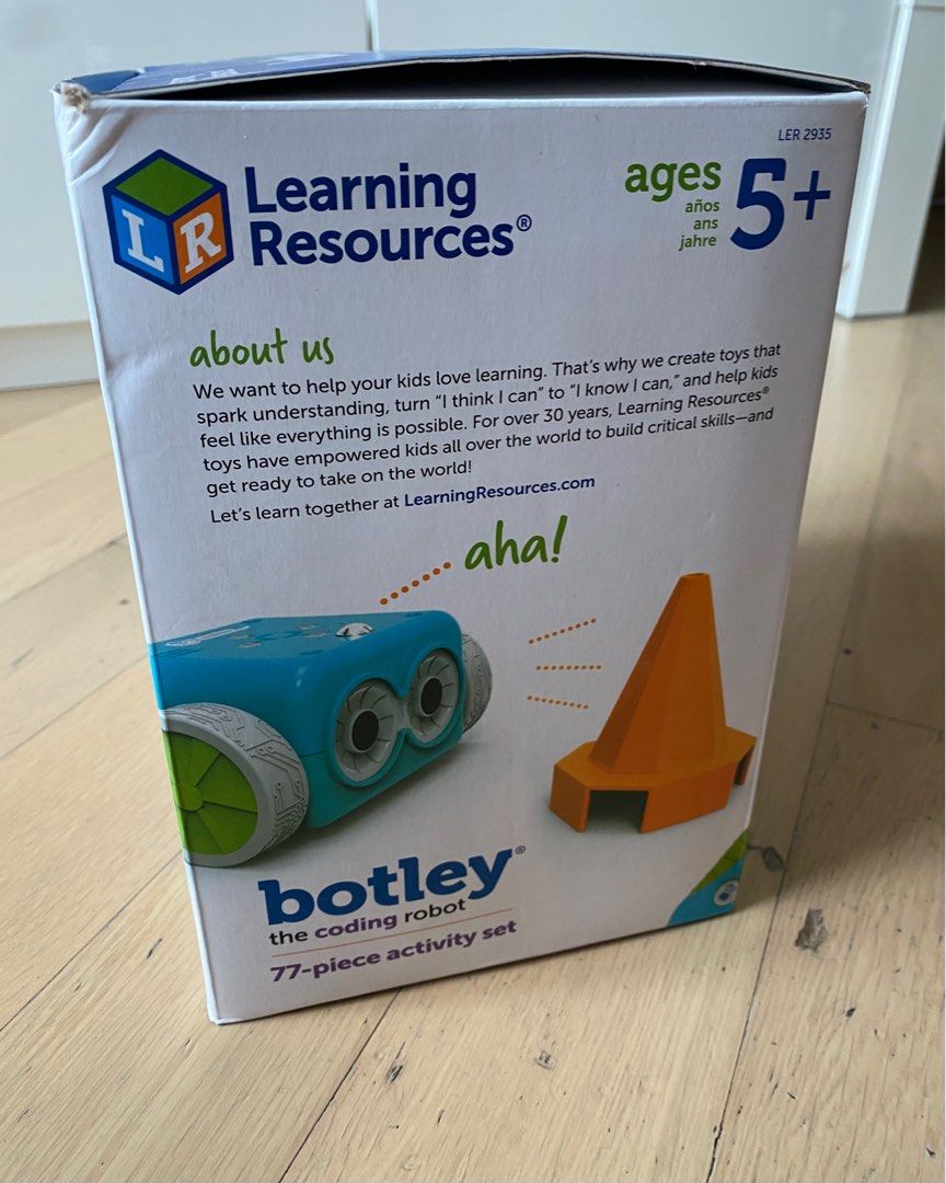 Botley coding robot 77 pieces learning Resource 興趣及遊戲 玩具 遊戲類