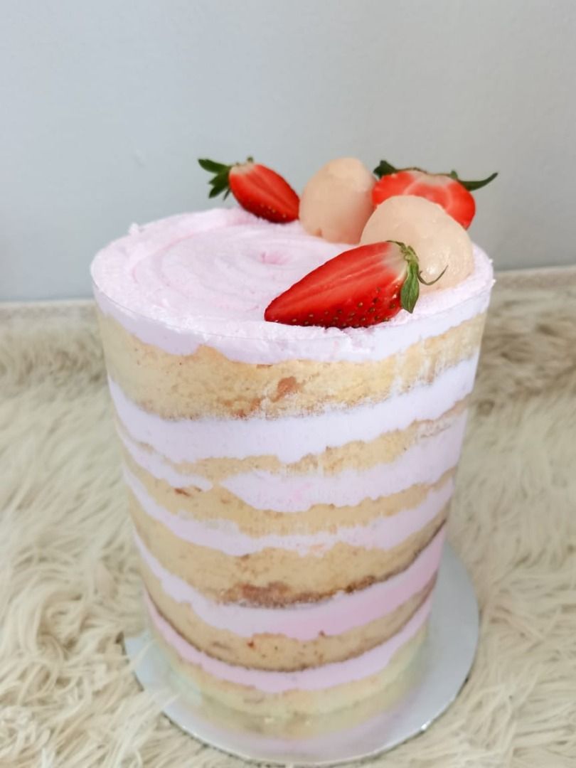 Naked Cake 500g Food Drinks Homemade Bakes On Carousell