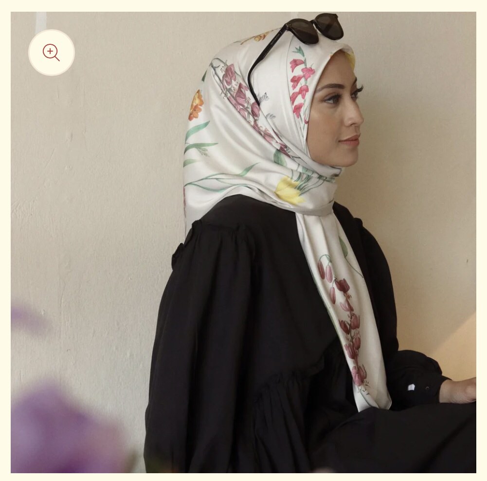 BNIB Kain Singapore SQ Hijab Women S Fashion Muslimah Fashion Hijabs On Carousell