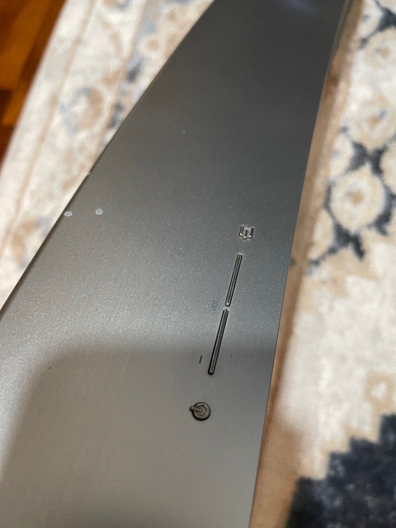 SAMSUNG SOUND BAR CURVE Audio Soundbars Speakers Amplifiers On