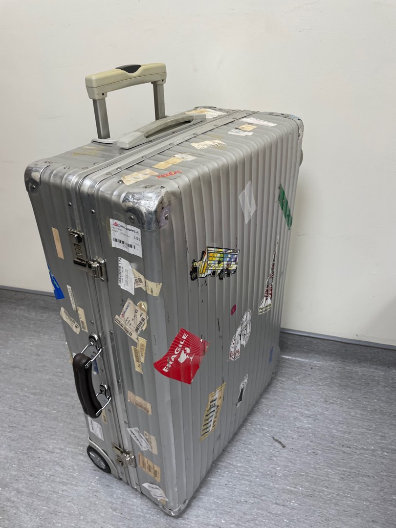 Rimowa classic flight 32吋兩輪 名牌精品 精品包與皮夾在旋轉拍賣
