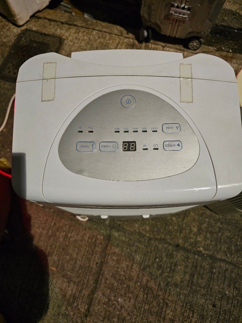 豐澤牌抽濕 FDH1210E 家庭電器 空氣清新機及抽濕機 Carousell