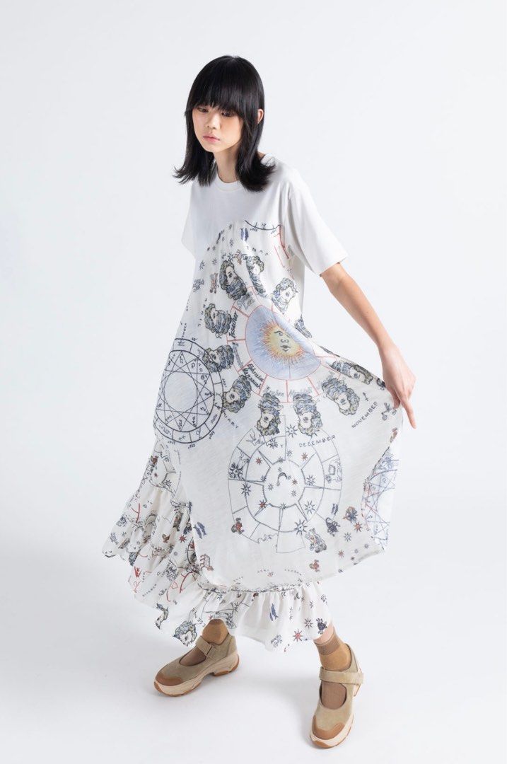 Initial print scarf tee 女裝 上衣 襯衫 Carousell