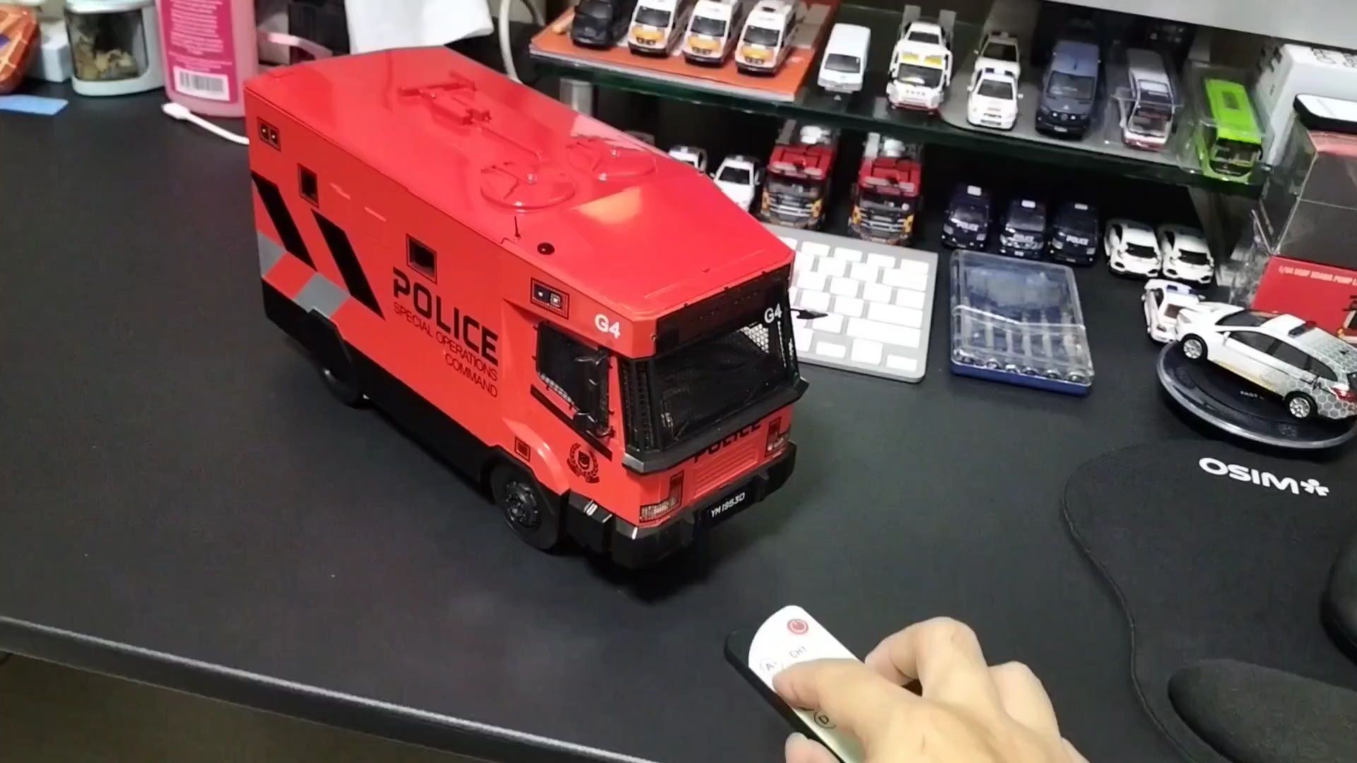 Singapore Police Force SPF Special Operations Command SOC vehicle 1/24 ...