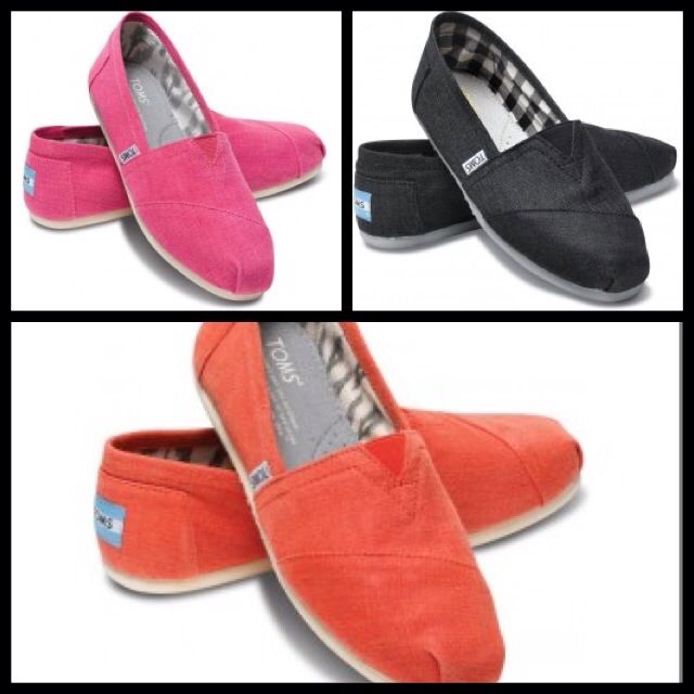 TOMS, Women's Fashion, Footwear, Loafers on Carousell