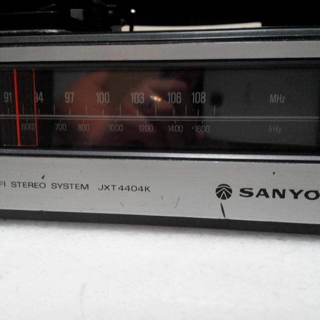 Sanyo stackable record player turntable (Automatic), Furniture & Home ...