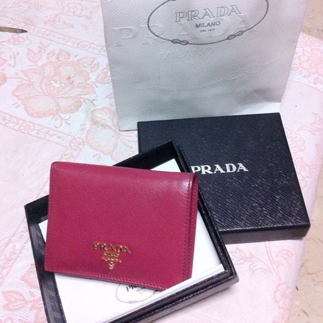 Authentic Prada wallet, Luxury on Carousell