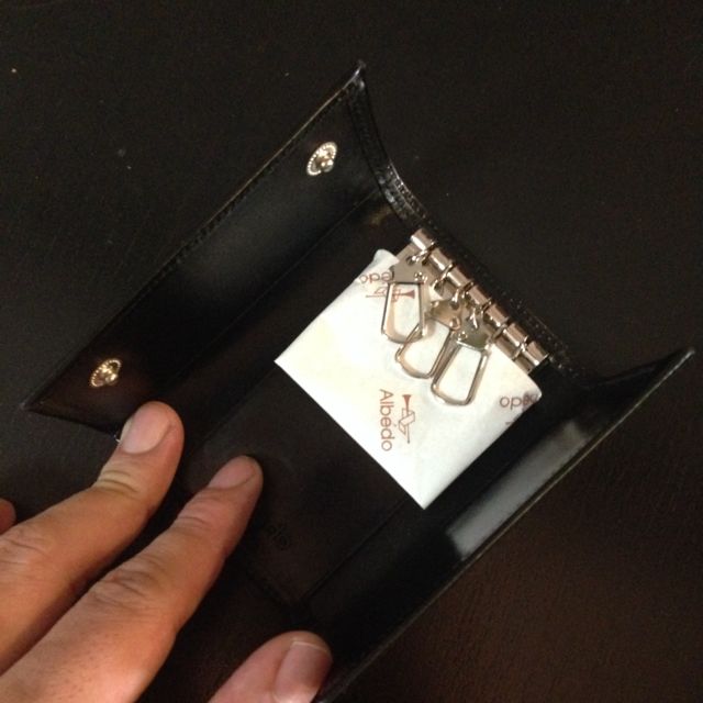 ALbedo leather men's wallet set, Men's Fashion, Watches & Accessories ...