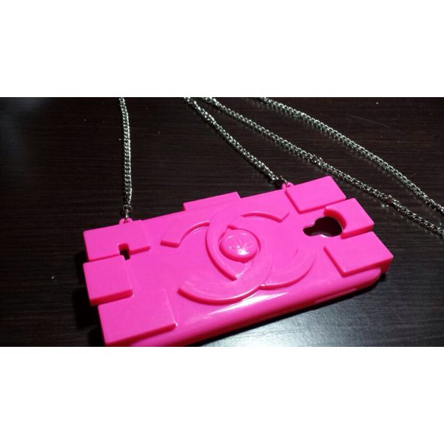 Chanel Pink Phone Casing With Removable Chain, Women's Fashion ...