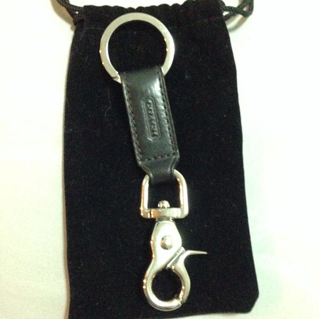 Brand New Coach Claw Clasp Key Ring, Men's Fashion, Bags, Belt bags ...