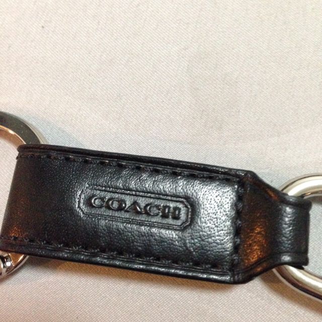Brand New Coach Claw Clasp Key Ring, Men's Fashion, Bags, Belt bags ...