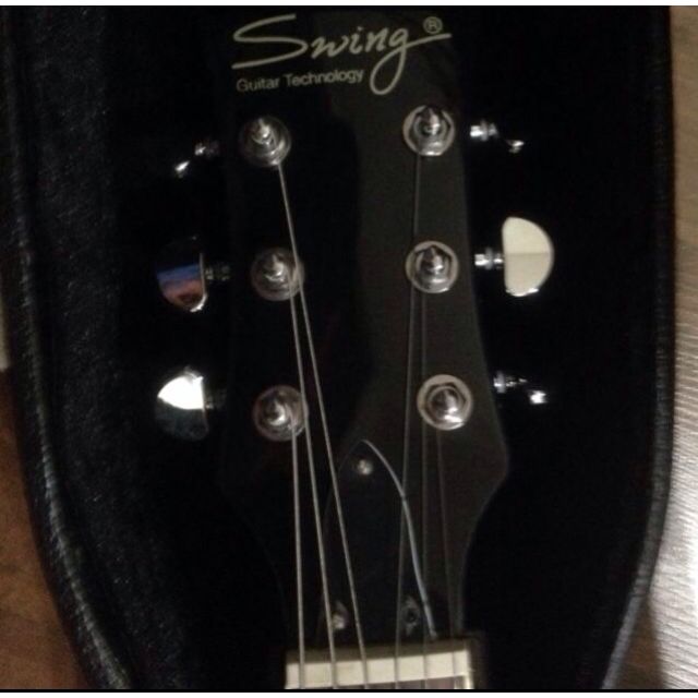 Swing Technology Electric Guitar, Hobbies & Toys, Music & Media, Music ...