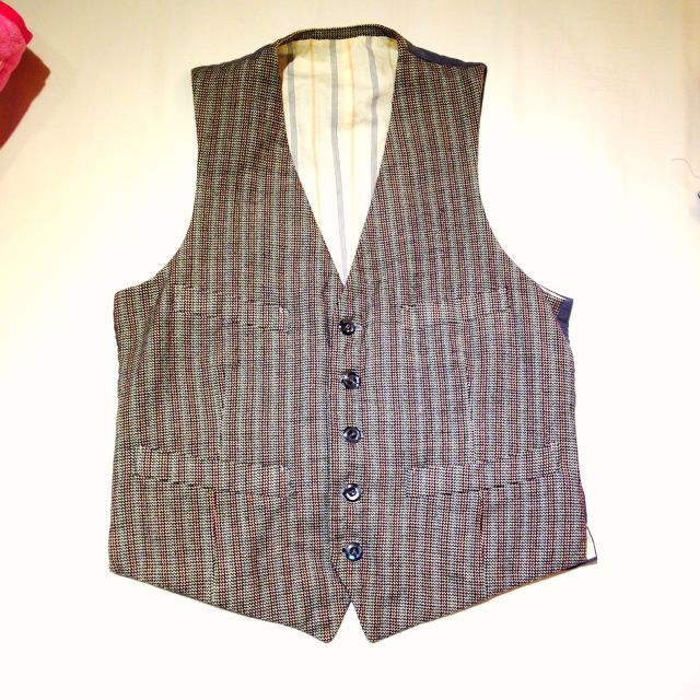Retro Vest, Men's Fashion, Tops & Sets, Vests on Carousell