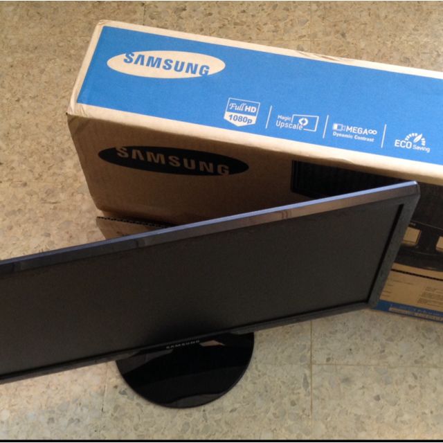 SAMSUNG 23" LED Display Monitor (S23C350), Computers & Tech, Parts ...