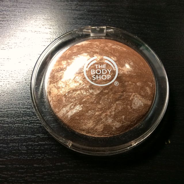 Body Shop Bronzer 01 Golden Bronze, Beauty & Personal Care, Face, Face ...