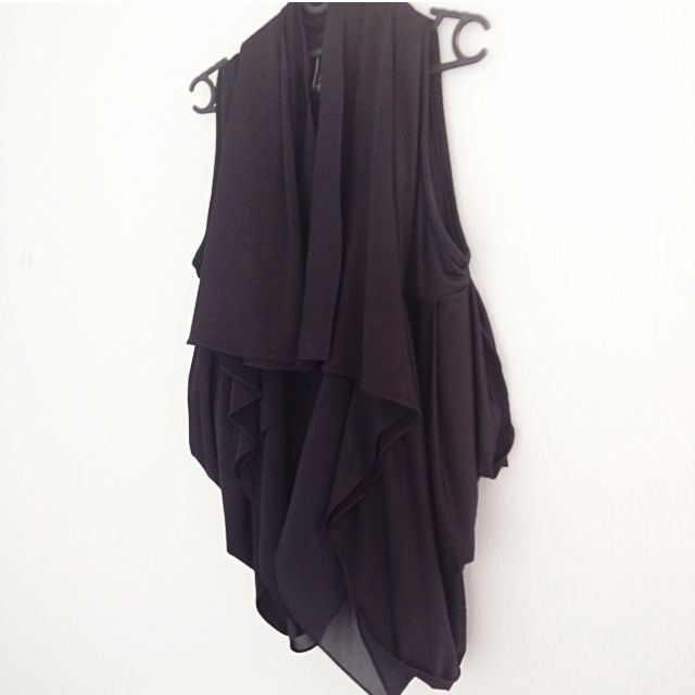 4fore Drape Vest, Women's Fashion, Tops, Sleeveless on Carousell