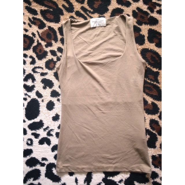 Zara Basic tank, Women's Fashion, Tops, Sleeveless on Carousell