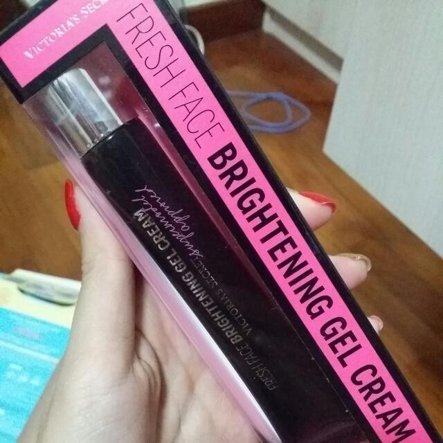 Victoria's Secret Fresh Face Brightening Gel Cream , Beauty & Personal ...