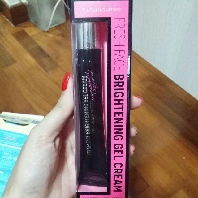 Victoria's Secret Fresh Face Brightening Gel Cream , Beauty & Personal ...