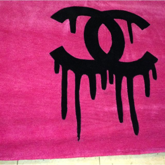 Chanel Melting Logo
