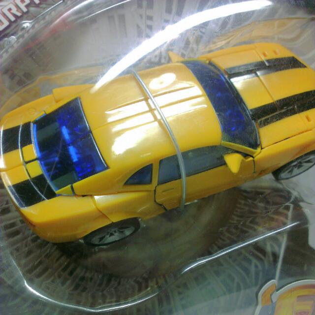 (Price Reduced)TF1 Movie Autobot Camaro Bumblebee Deluxe Class, Hobbies ...