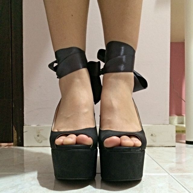 Authentic Black Rosebullet Platform Heels, Women's Fashion, Footwear ...