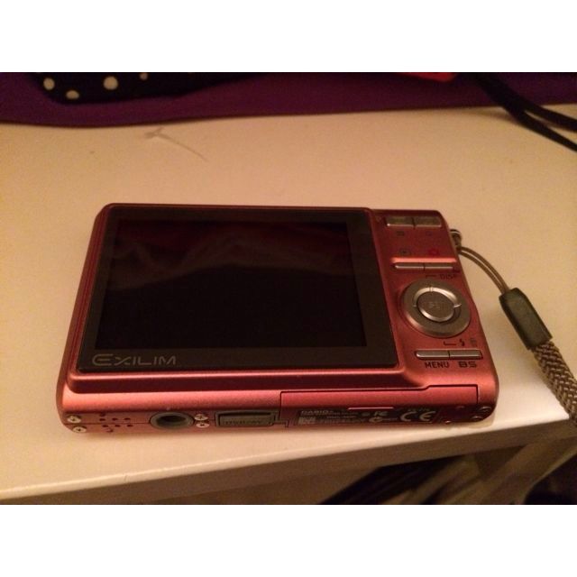 Casio Digital Cam (Pending), Photography, Cameras on Carousell