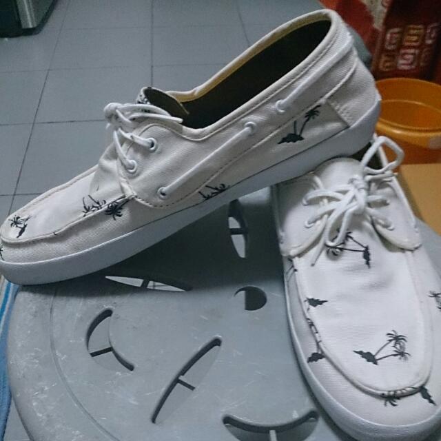 Vans Boat Shoe, Men's Fashion, Footwear, Dress Shoes on Carousell