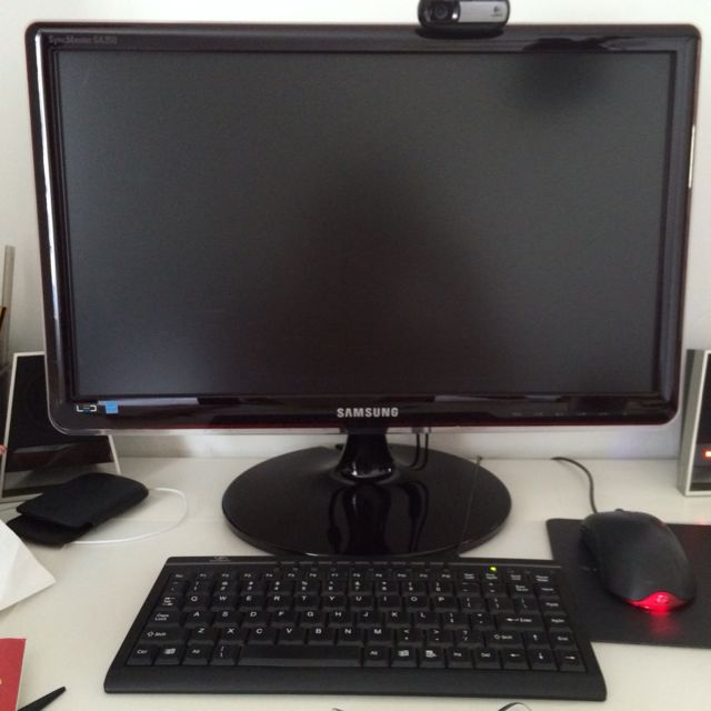 Samsung Sync master 22' Monitor, Everything Else on Carousell