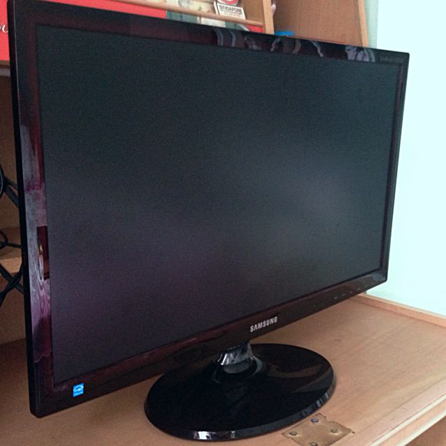 Samsung 23inch LED Monitor, Hobbies & Toys, Toys & Games on Carousell