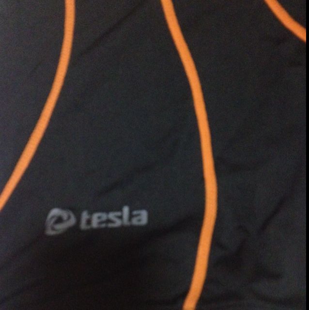Tesla Compression Short Pants, Men's Fashion, Activewear on Carousell