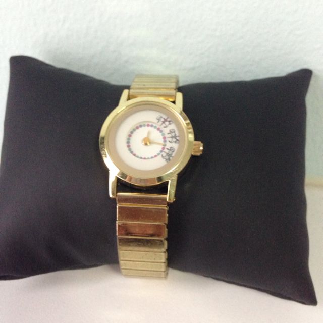Carousel Watch, Women's Fashion, Watches & Accessories, Watches on ...