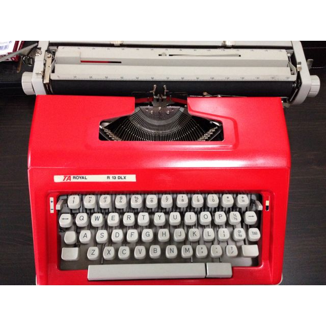 Beautiful Red Typewriter, Hobbies & Toys, Memorabilia & Collectibles ...