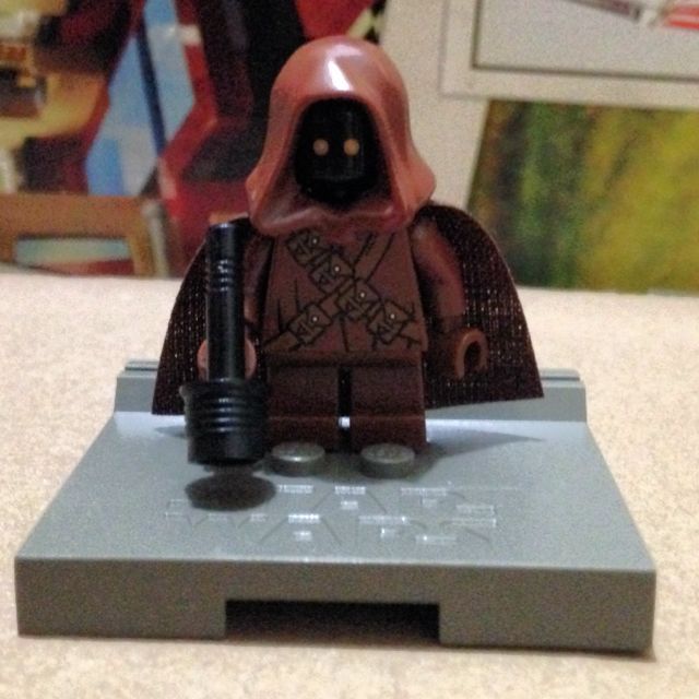 LEGO Star Wars Jawa (Sandcrawler), Hobbies & Toys, Toys & Games on ...