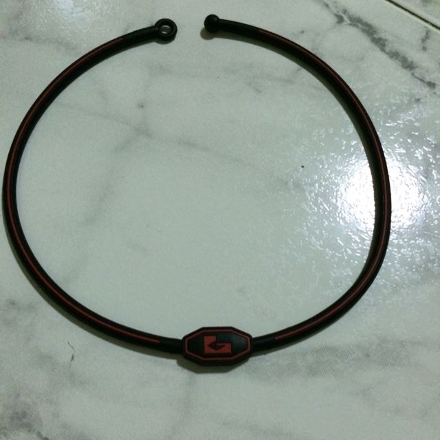 Grounded neck power band, Computers & Tech, Parts & Accessories, Cables ...