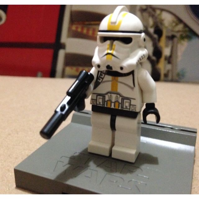 LEGO Star Wars Clone Trooper Yellow Marking, Hobbies & Toys, Toys ...