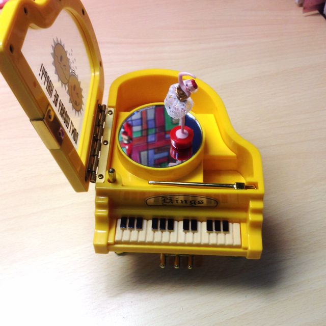 Winding Music Box, Furniture & Home Living, Home Decor, Clocks on Carousell