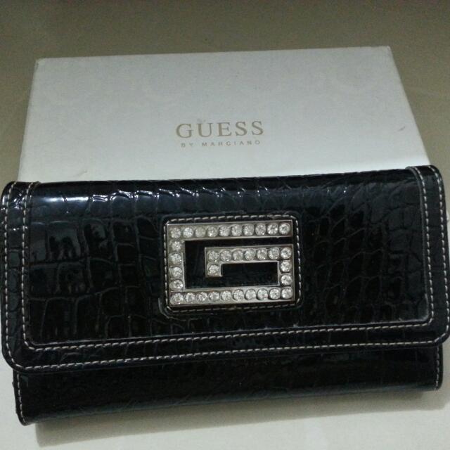 Authentic GUESS Long Wallet, Luxury, Bags & Wallets on Carousell