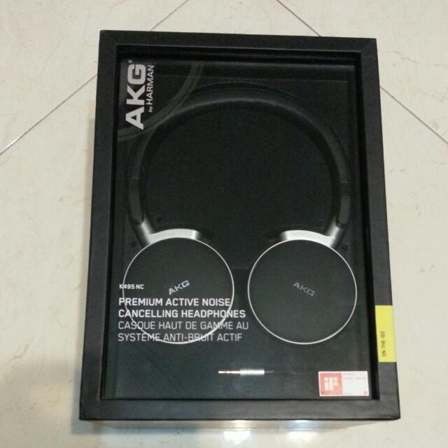 AKG K495NC Headphone, Computers & Tech, Parts & Accessories, Cables & Adaptors on Carousell