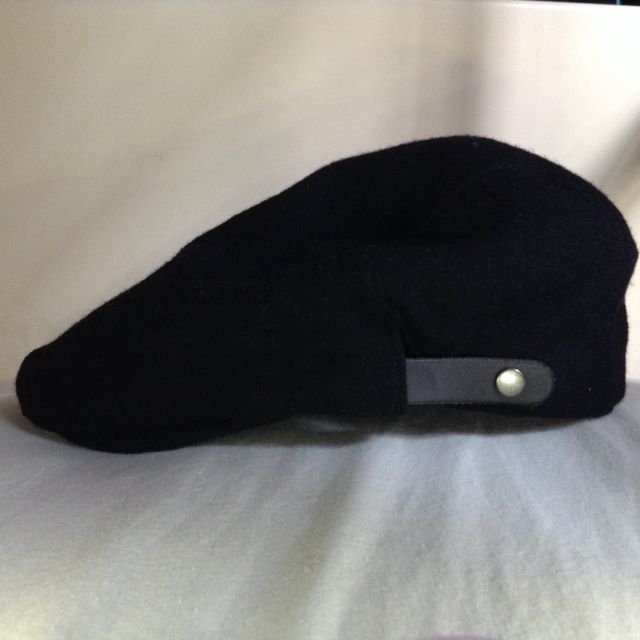 Artist Cap, Men's Fashion, Watches & Accessories, Caps & Hats on Carousell